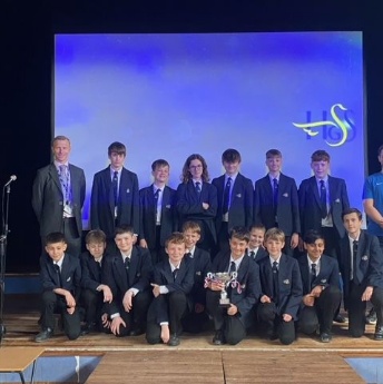 Holmer Green Senior School - Chiltern Football League Division 1 - Year 8